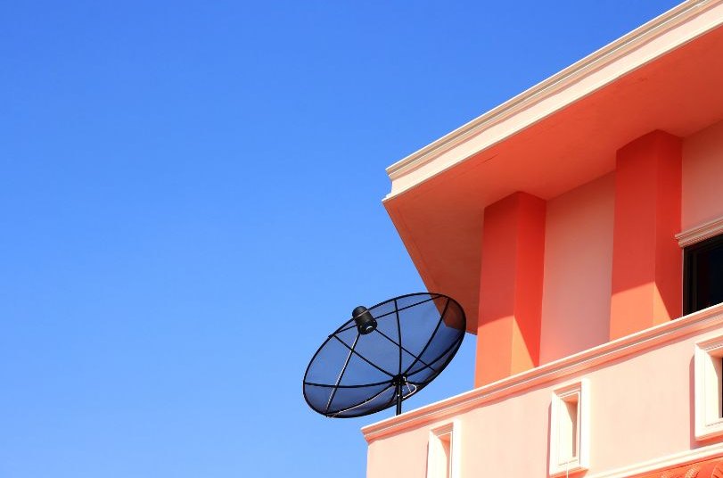 Consejos Tecnisat: elegir la mejor antena parabólica para tu hogar o ...